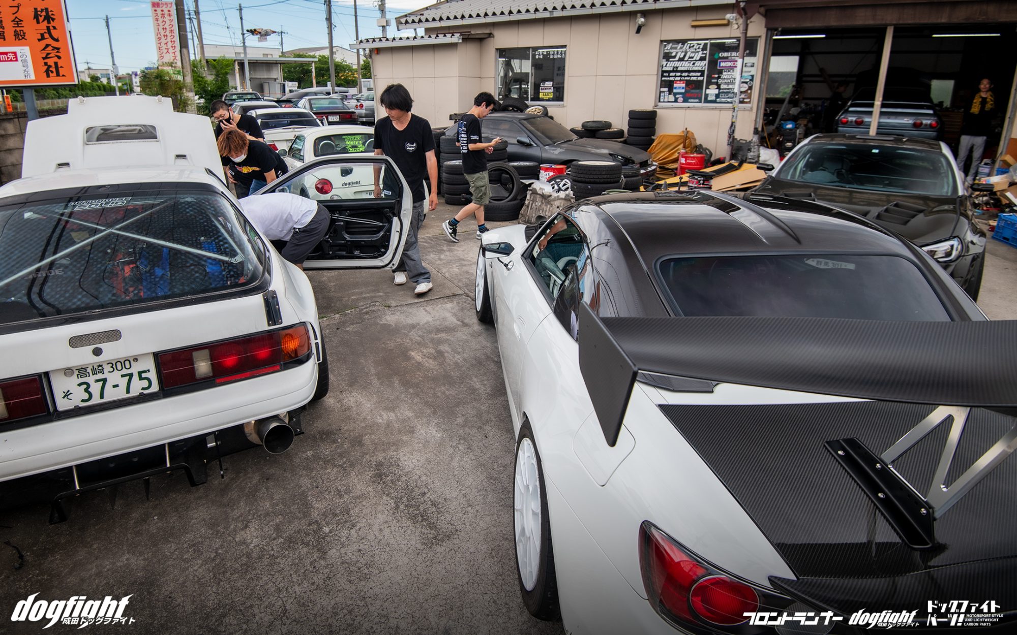 Locale: Auto House Solid Shop Visit – Tuning Car Variety