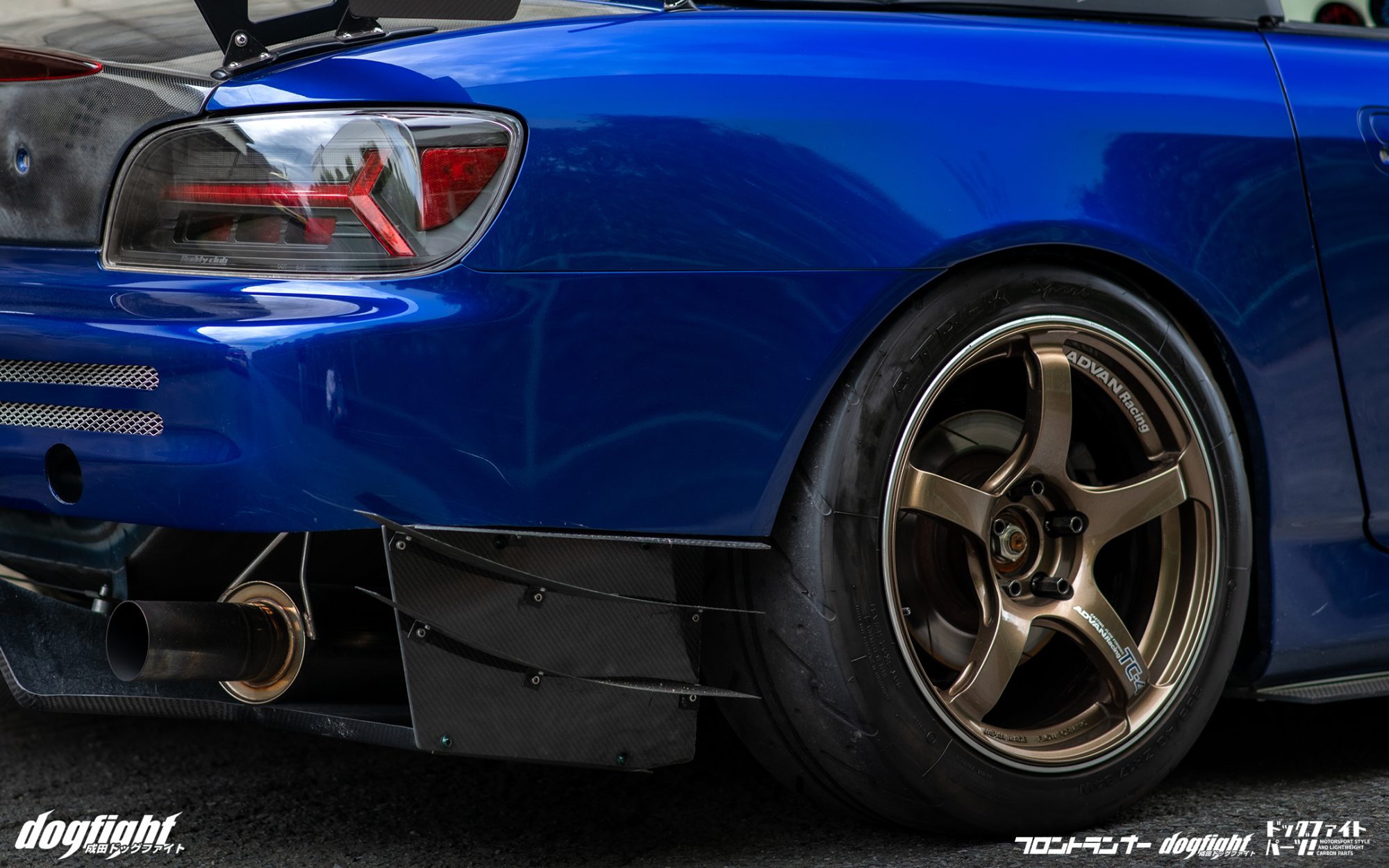 Locale: Auto House Solid Shop Visit – Tuning Car Variety