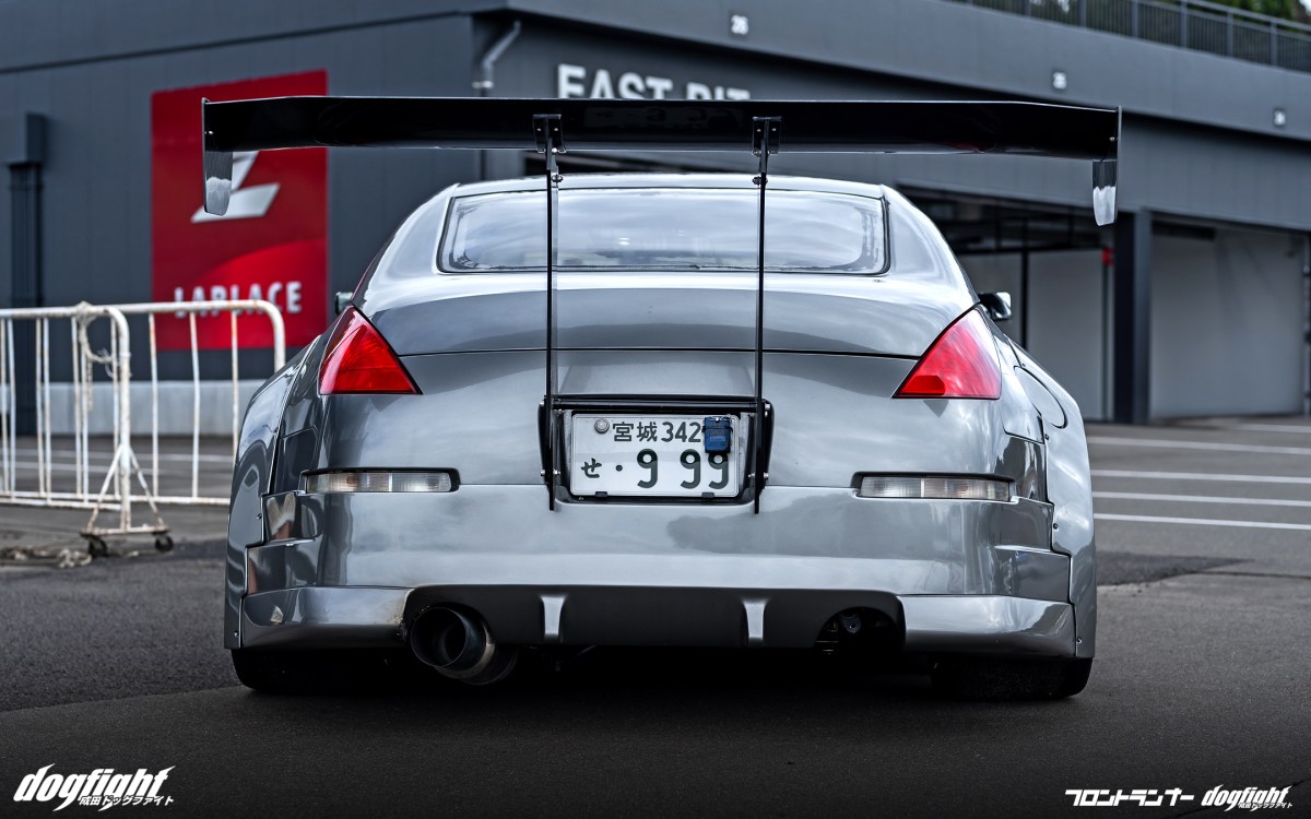 Feature: Zesty Racing Z33 Demo Car